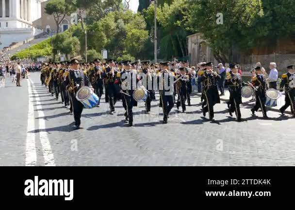 Italian parade Stock Videos & Footage - HD and 4K Video Clips - Alamy