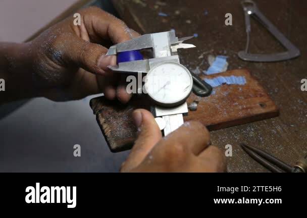 Measuring rings Stock Videos & Footage - HD and 4K Video Clips - Alamy