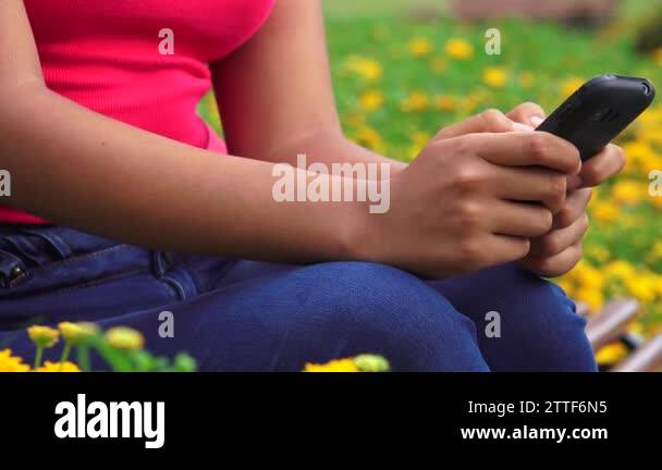Texting using Stock Videos & Footage - HD and 4K Video Clips - Alamy