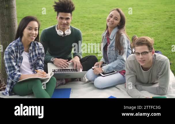 Students working together university Stock Videos & Footage - HD and 4K ...