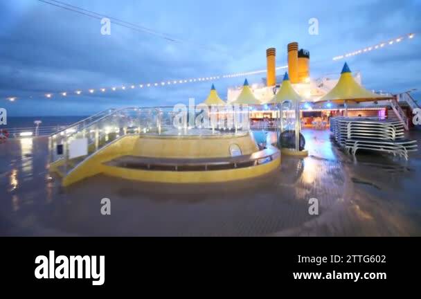 Cruise ship pool bar Stock Videos & Footage - HD and 4K Video Clips - Alamy