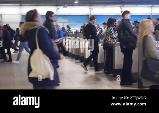 Tfl worker Stock Videos & Footage - HD and 4K Video Clips - Alamy