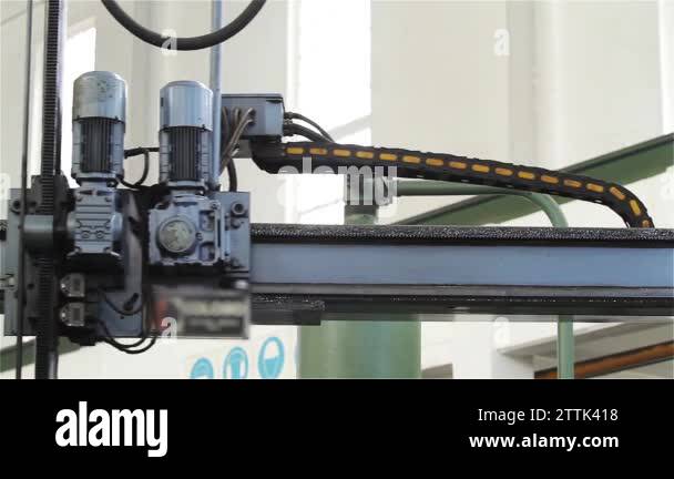 Overhead robot Stock Videos & Footage - HD and 4K Video Clips - Alamy