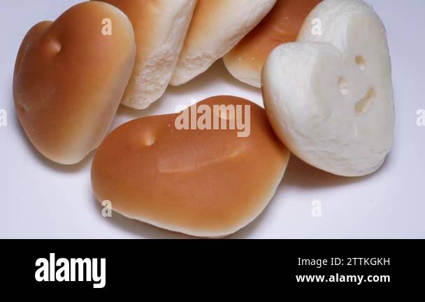 Bun shape Stock Videos & Footage - HD and 4K Video Clips - Alamy