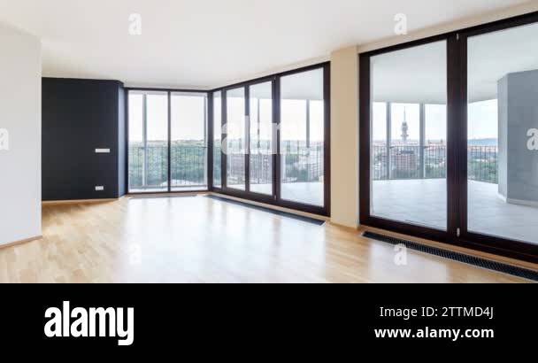 Big white empty loft Stock Videos & Footage - HD and 4K Video Clips - Alamy