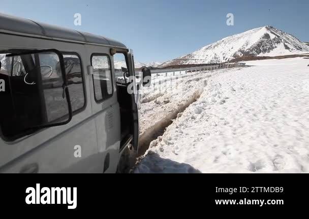 Rope stuck in rocks Stock Videos & Footage - HD and 4K Video Clips - Alamy