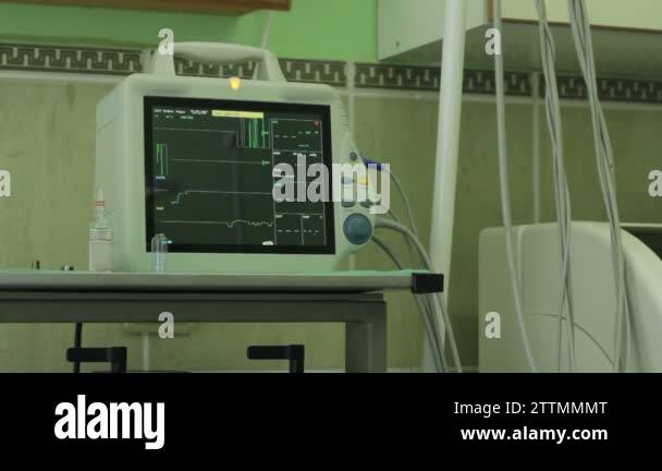 Portable ecg machine Stock Videos & Footage - HD and 4K Video Clips - Alamy