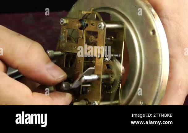 Clock mechanic Stock Videos & Footage - HD and 4K Video Clips - Alamy