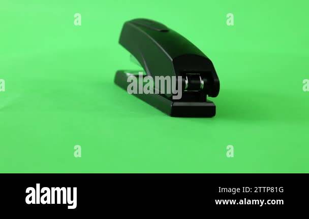 How to use stapler Stock Videos & Footage - HD and 4K Video Clips - Alamy