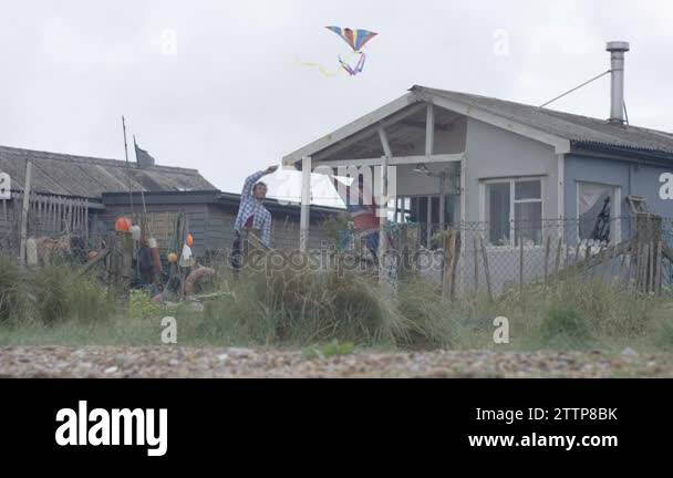 Friends flying a kite Stock Videos & Footage - HD and 4K Video Clips ...