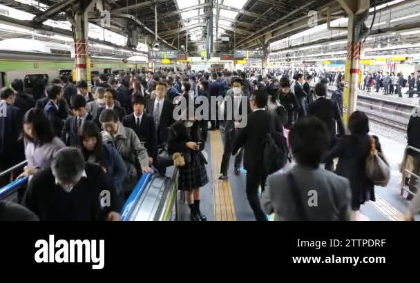Rush hour shinjuku station Stock Videos & Footage - HD and 4K Video ...