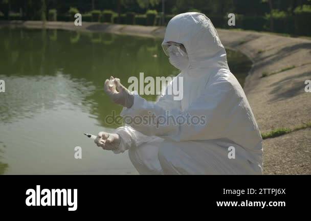 Catalyst chemical Stock Videos & Footage - HD and 4K Video Clips - Alamy