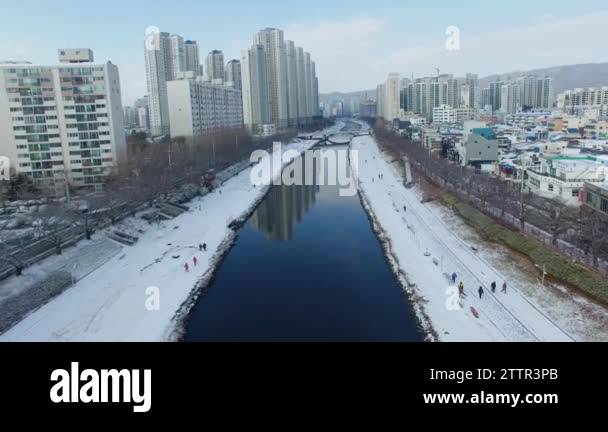 Jan 09 Stock Videos & Footage - HD and 4K Video Clips - Alamy