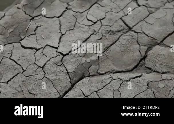 Clay soil drought Stock Videos & Footage - HD and 4K Video Clips - Alamy