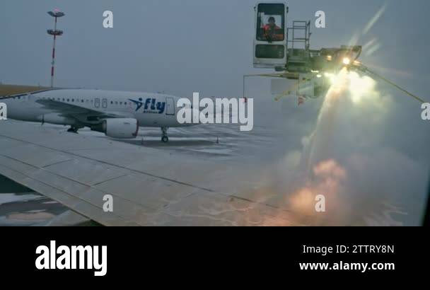 De icing machine Stock Videos & Footage - HD and 4K Video Clips - Alamy