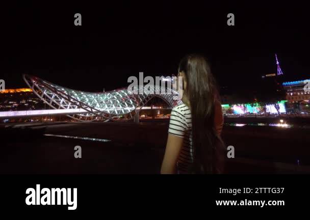 Footbridge photos Stock Videos & Footage - HD and 4K Video Clips - Alamy