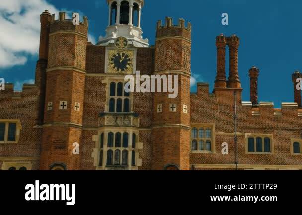 Clock court hampton court palace Stock Videos & Footage - HD and 4K ...