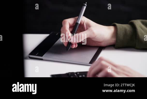 Using pen tablet Stock Videos & Footage - HD and 4K Video Clips - Alamy