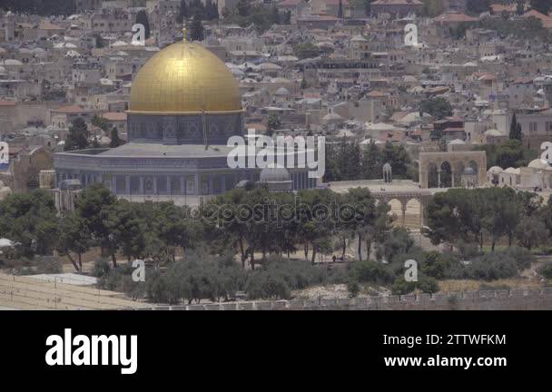 Torah shrine Stock Videos & Footage - HD and 4K Video Clips - Alamy
