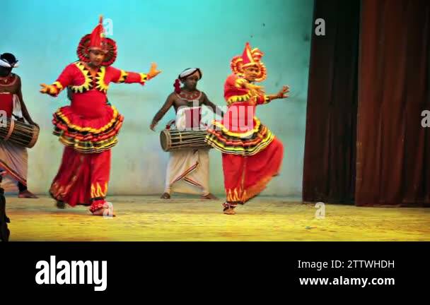 Sri lanka kandyan dances Stock Videos & Footage - HD and 4K Video Clips ...