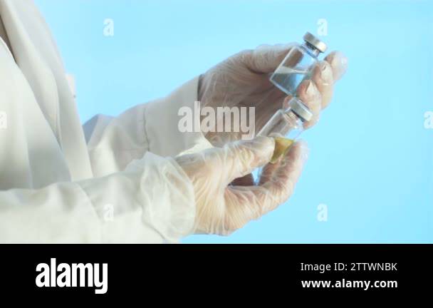 Injection bottles Stock Videos & Footage - HD and 4K Video Clips - Alamy