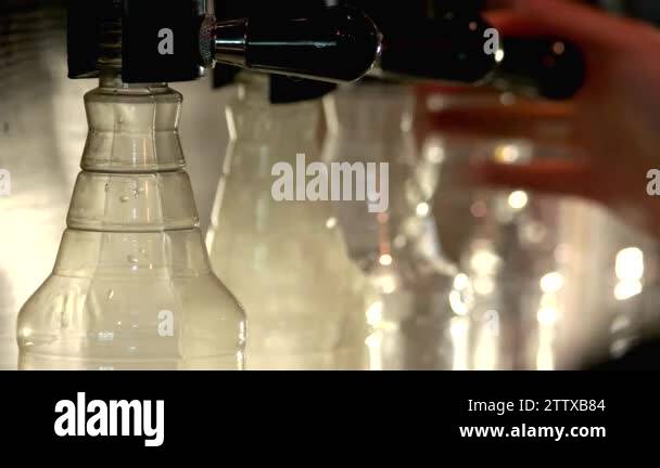 Beer pump taps Stock Videos & Footage - HD and 4K Video Clips - Alamy