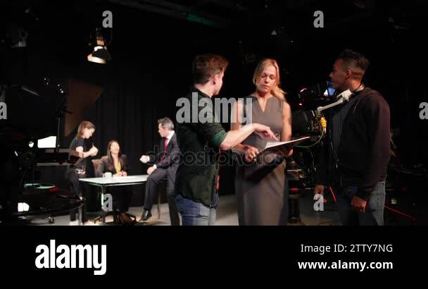 Tv studio crew Stock Videos & Footage - HD and 4K Video Clips - Alamy