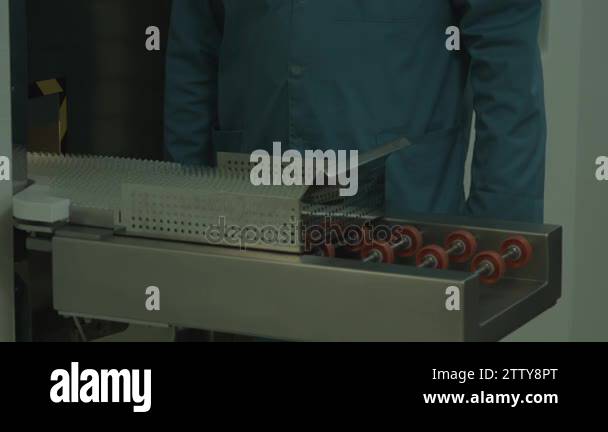 Pharmaceutical medicines Stock Videos & Footage - HD and 4K Video Clips ...