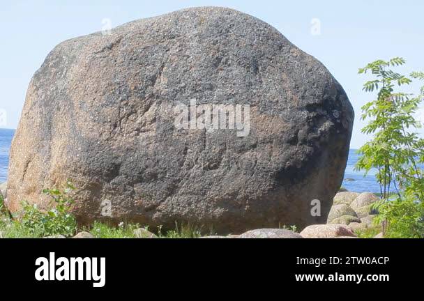 Ice age boulder Stock Videos & Footage - HD and 4K Video Clips - Alamy