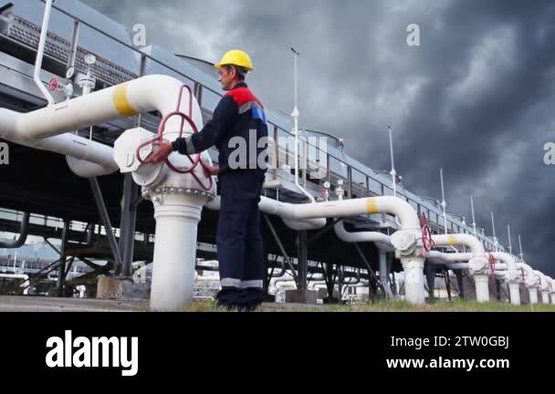 Ball valve Stock Videos & Footage - HD and 4K Video Clips - Alamy