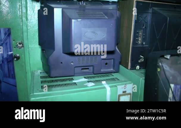 Cable box tv Stock Videos & Footage - HD and 4K Video Clips - Alamy