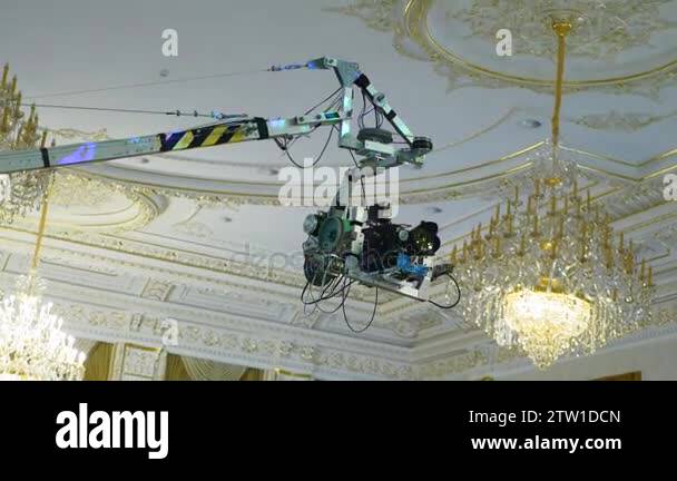 Crane restaurant Stock Videos & Footage - HD and 4K Video Clips - Alamy