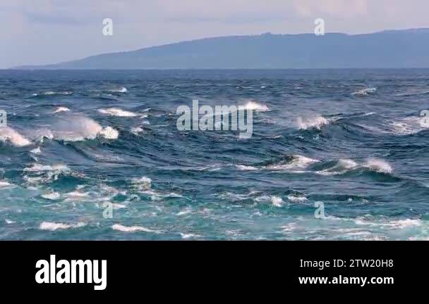 anomalous nature phenomenon. Sea waves are perpendicular to the shore ...