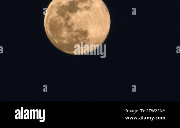 Sturgeon moon Stock Videos & Footage - HD and 4K Video Clips - Alamy