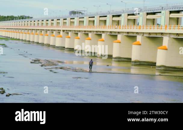 Chennai dam Stock Videos & Footage - HD and 4K Video Clips - Alamy