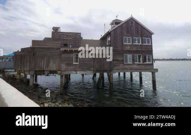 Seaport house Stock Videos & Footage - HD and 4K Video Clips - Alamy