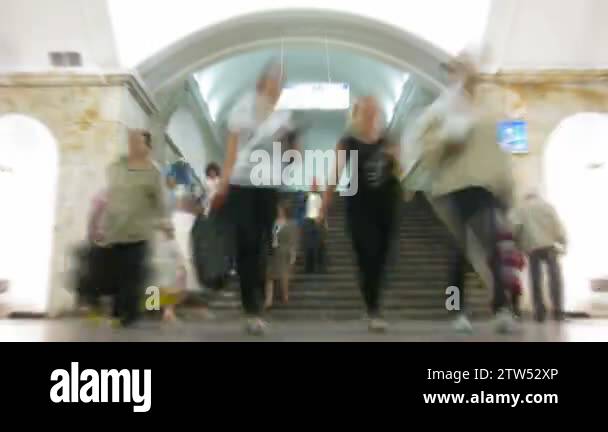 Moscow subway crowd Stock Videos & Footage - HD and 4K Video Clips - Alamy