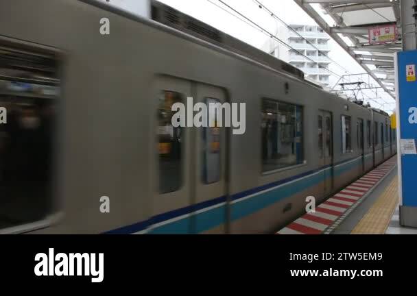 TOKYO, JAPAN - MARCH 30 : Japanese people and foreigner traveler ...