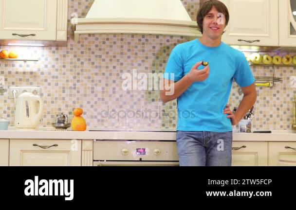 Man eating plum Stock Videos & Footage - HD and 4K Video Clips - Alamy