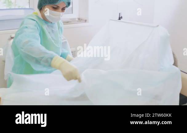 Sterile covers Stock Videos & Footage - HD and 4K Video Clips - Alamy