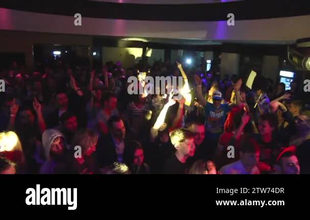 Overhead crowd party Stock Videos & Footage - HD and 4K Video Clips - Alamy