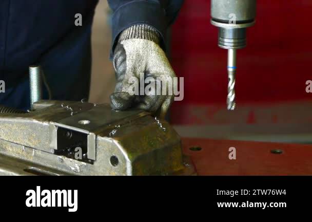 Power pipe threading Stock Videos & Footage - HD and 4K Video Clips - Alamy