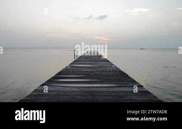 Wet jetty Stock Videos & Footage - HD and 4K Video Clips - Alamy
