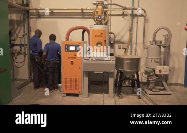 Demonstration of the technological process of manufacturing the details ...