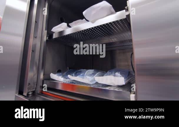 Process of refrigerator machine closing. Pharmacological factory ...