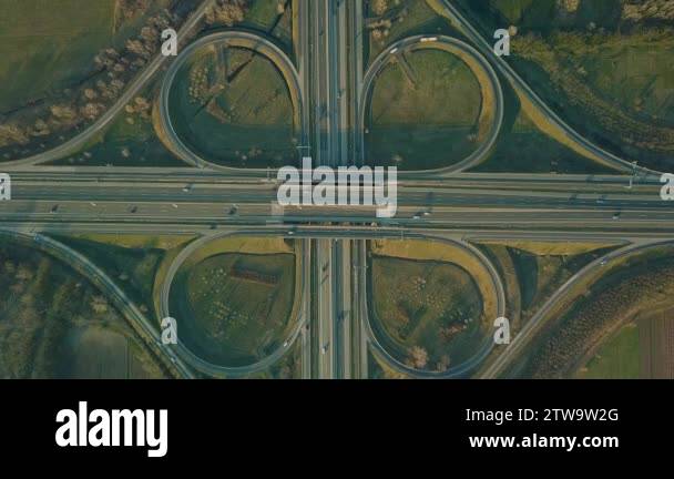 Cloverleaf structure Stock Videos & Footage - HD and 4K Video Clips - Alamy