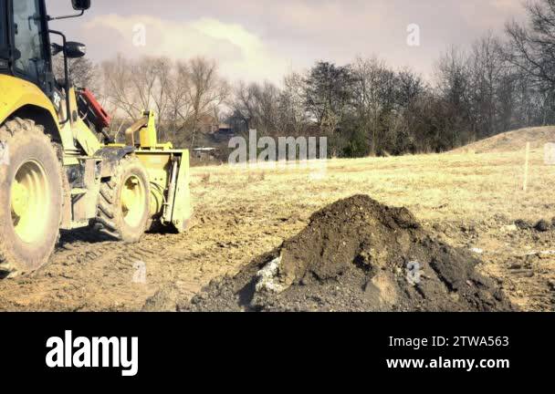 Foundations house building Stock Videos & Footage - HD and 4K Video Clips - Alamy