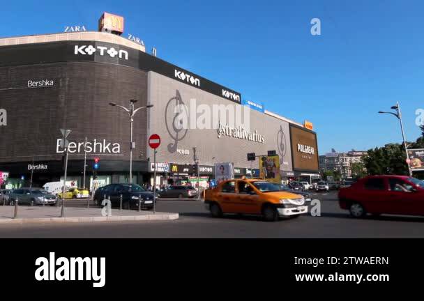 Unirii shopping center Stock Videos & Footage - HD and 4K Video Clips - Alamy