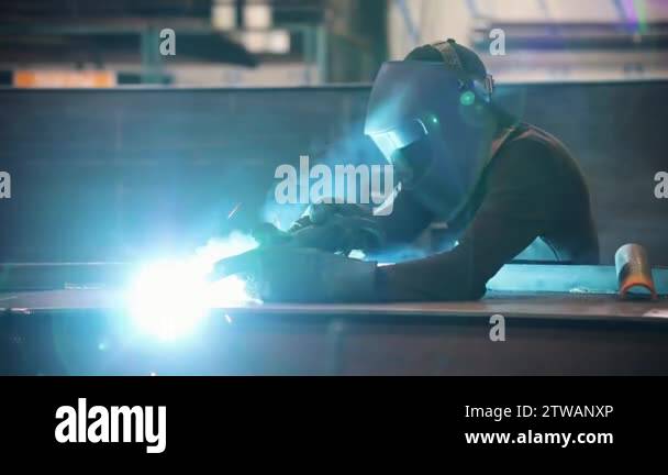 Machine sparks Stock Videos & Footage - HD and 4K Video Clips - Alamy