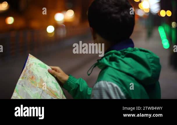 Lost tourist map Stock Videos & Footage - HD and 4K Video Clips - Alamy
